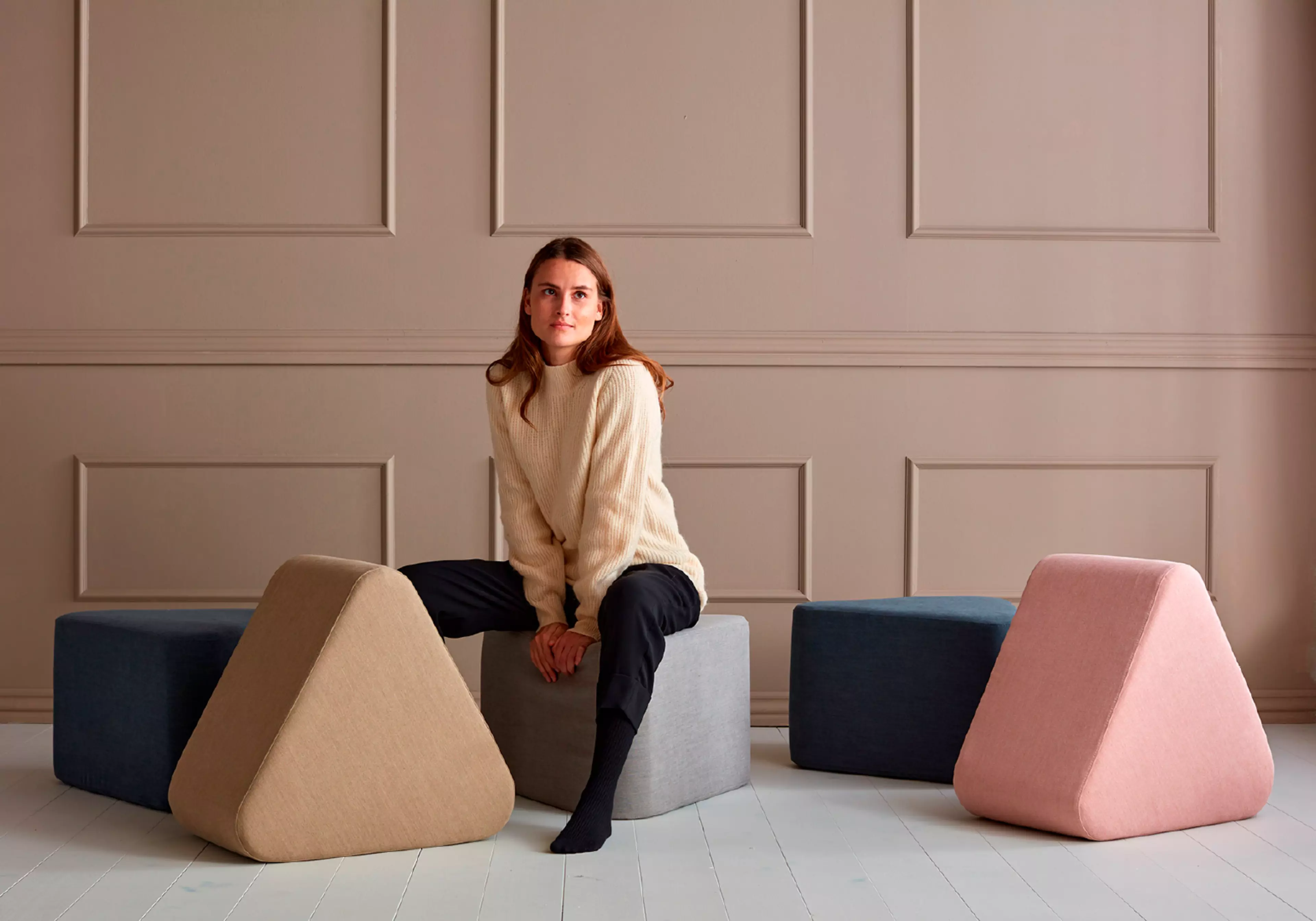 Weich gepolsterte Poufs für Ihr Zuhause | SEGMÜLLER