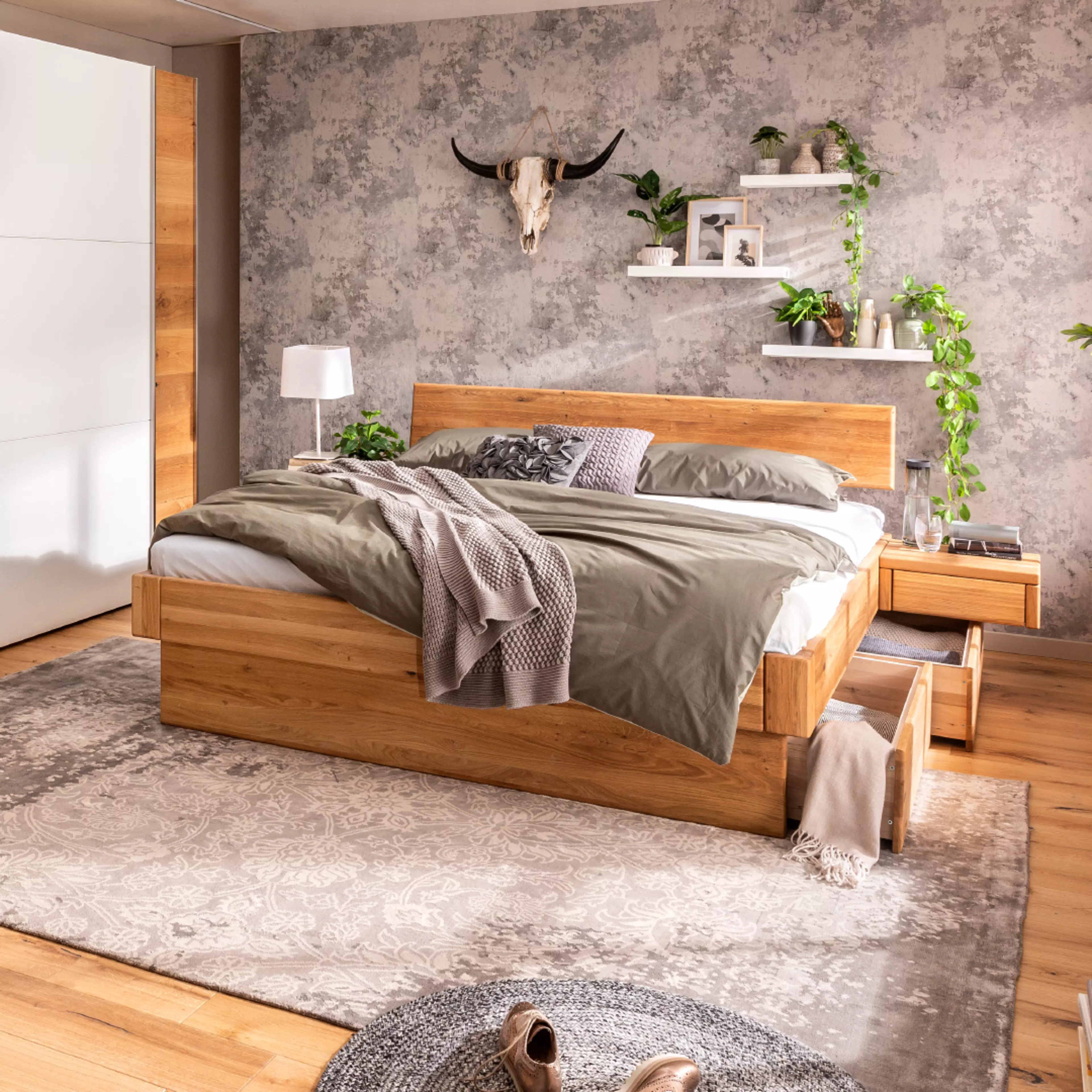 Robuste Massivholzbetten in 180 x 200 cm | SEGMÜLLER