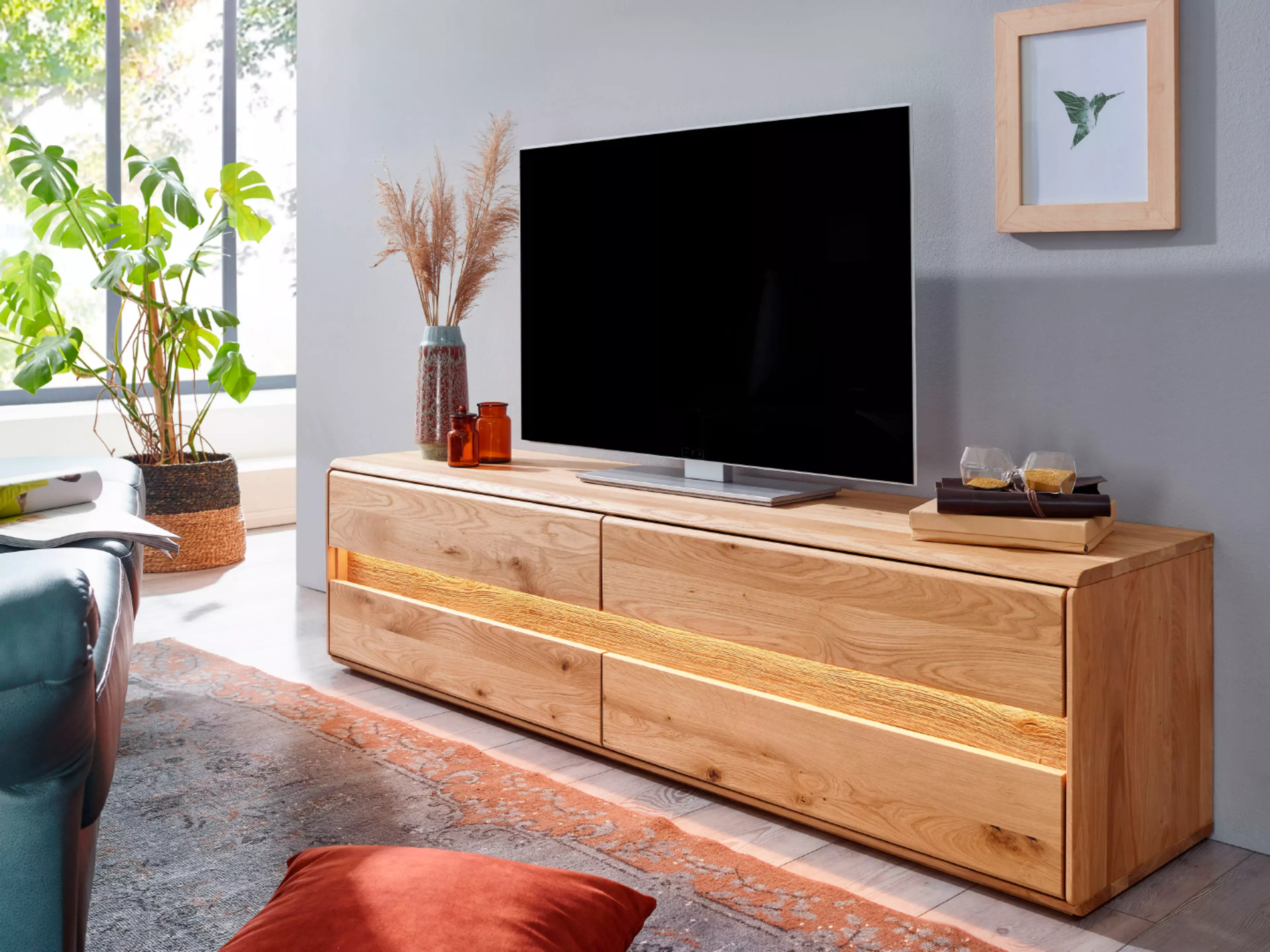 Wohnwände & TV-Lowboards modern & Landhaus-Stil | SEGMÜLLER