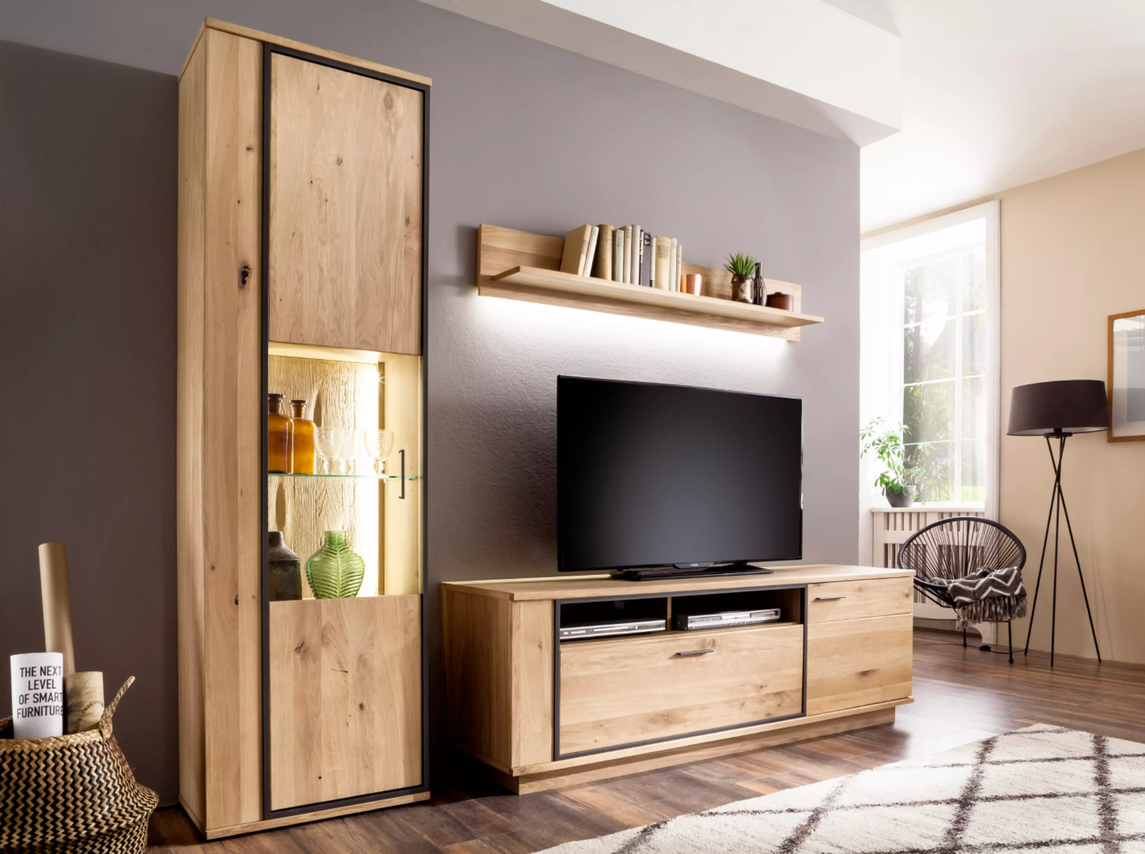 Moderne und stilvolle Massivholz-Wohnwände | SEGMÜLLER